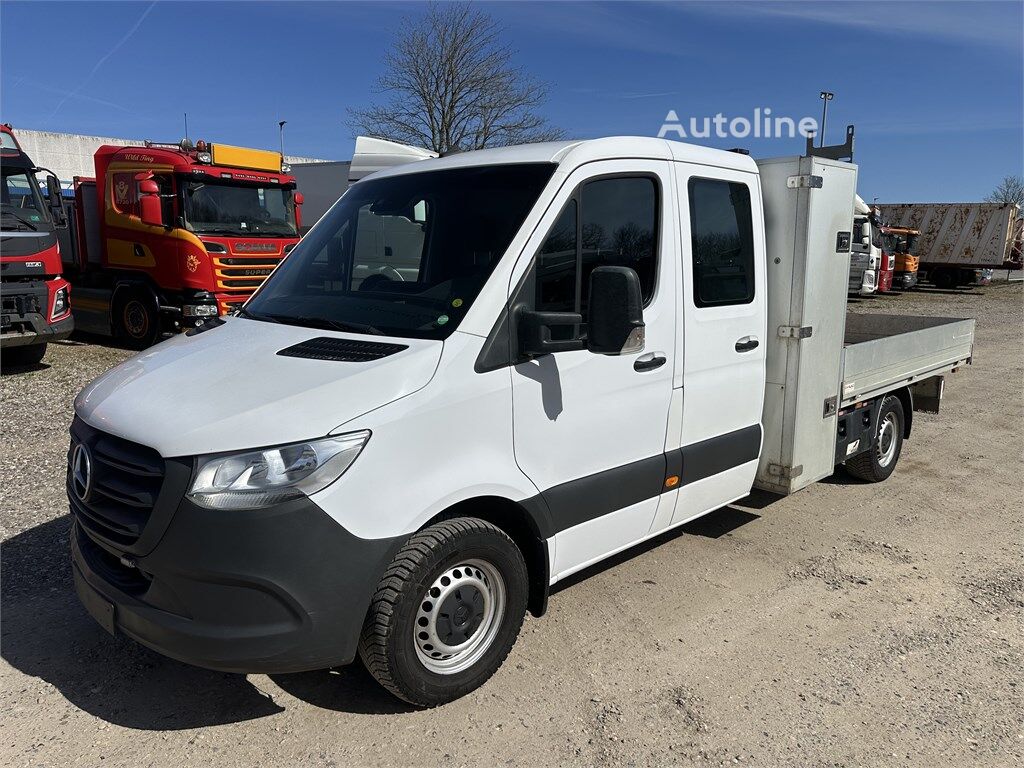 Mercedes-Benz Sprinter 316 doka med lad og kran laki furgon