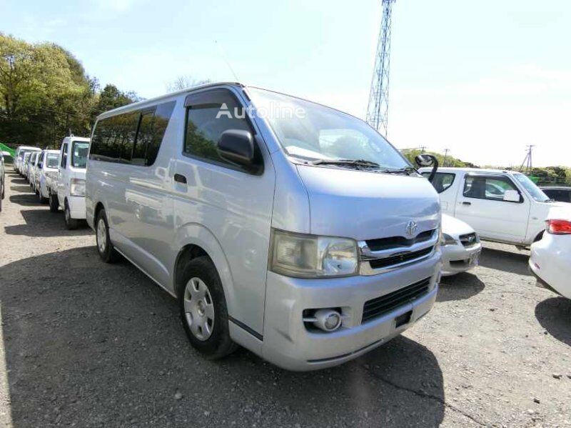 Toyota HIACE kombi minibus