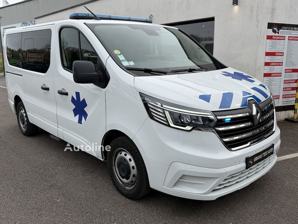 Renault Renault Trafic 2L 130 cv Ambulance Les Dauphins vozilo hitne pomoći