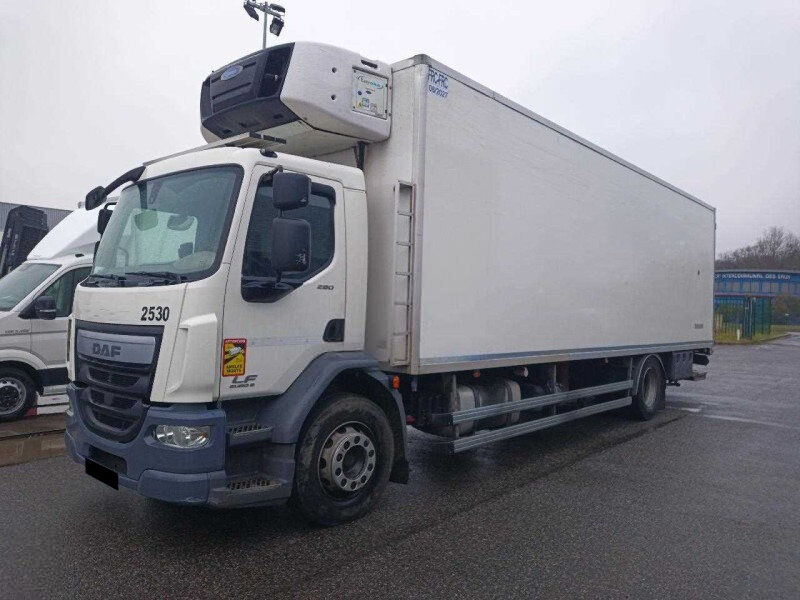 DAF CF 280 / tail lift / Carrier multi-temp kamion hladnjača