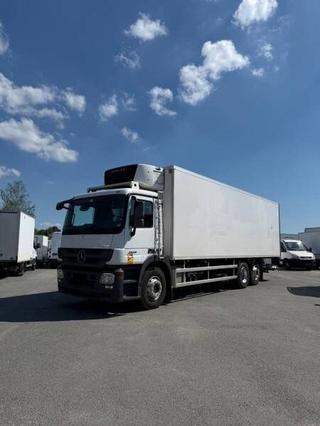 Mercedes-Benz Actros 2532 NLG / tail lift / Carrier kamion hladnjača