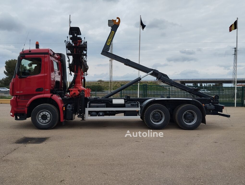 Mercedes-Benz AROCS 26 45 kamion rol kiper