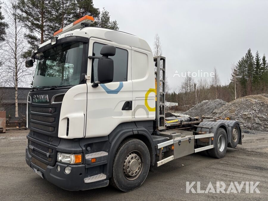 Prodaje se Scania R500 rol kiper sa kukom na aukciji