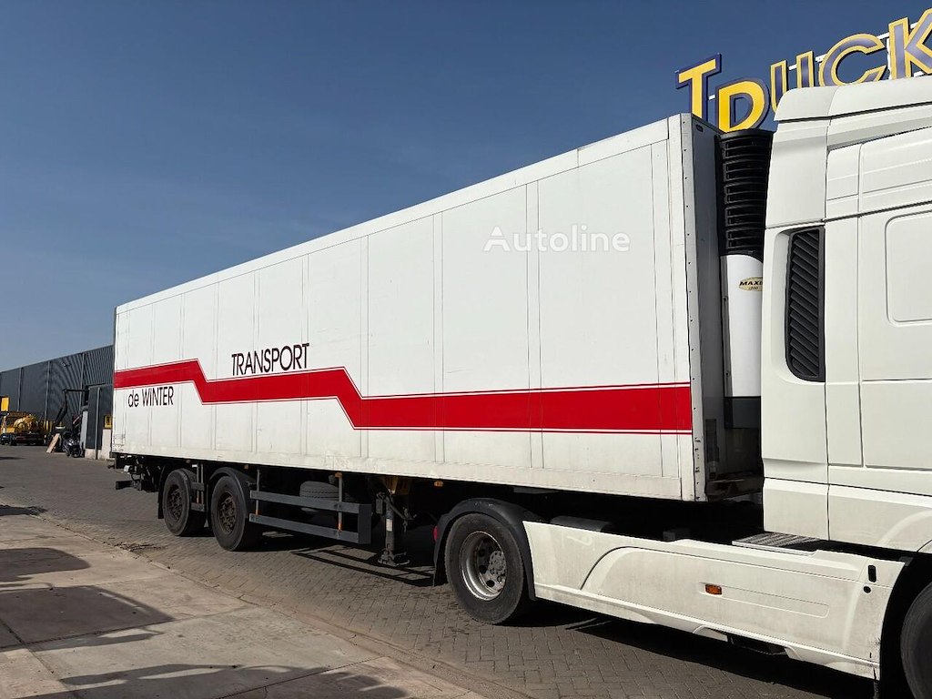 Schmitz Cargobull SKO 18 + STEERING AXLE + LOAD LIFT + CARRIER MAXIMO 1300 poluprikolica hladnjača