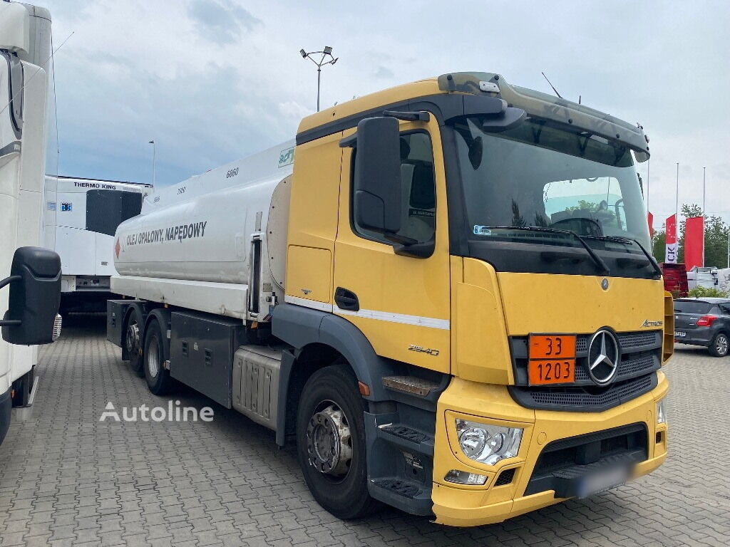 Mercedes-Benz Actros 2540 / fuel tanker 20 m3 / steered axle autocisterna za gorivo
