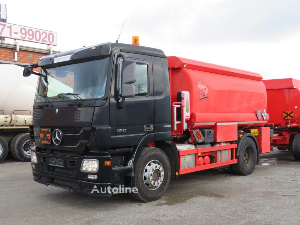 Mercedes-Benz Actros 1841 L Tankwagen EstererBj.2012 autocisterna za gorivo