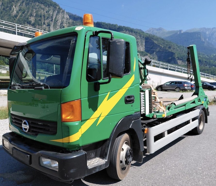 Nissan Atleon F91B 80.19 container truck kamion autopodizač kontejnera