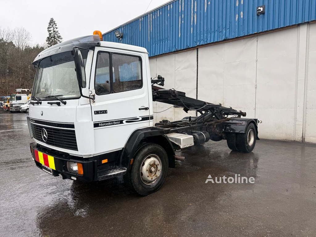 Mercedes-Benz 1320 6 cyl full steel manual also as chassis kamion sa kukom za podizanje tereta
