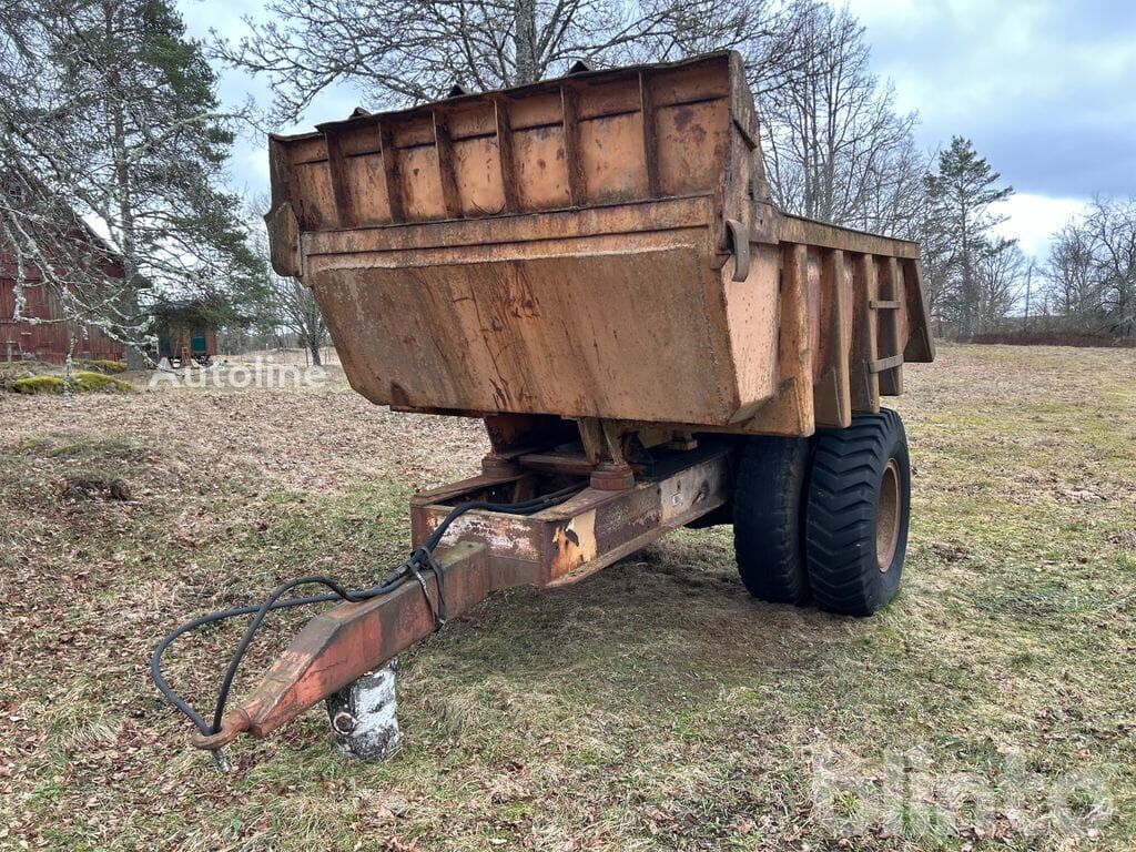 Prodaje se okänt dumperkärra prikolicu kiper na aukciji