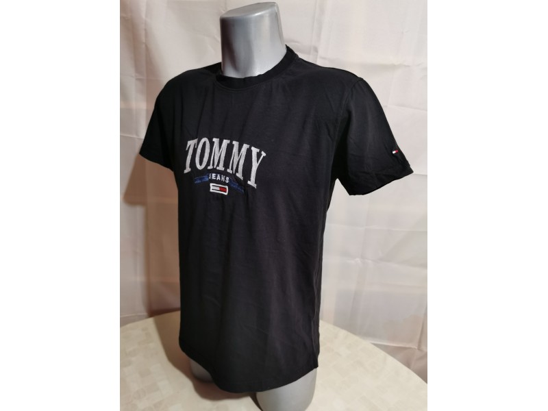 39. TOMMY HILFIGER VRHUNSKA PAMUCNA MAJICA Vel. S