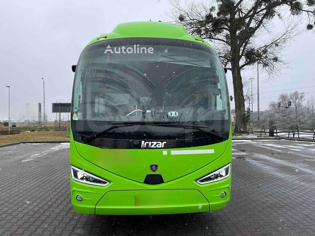 Irizar i6 turistički autobus