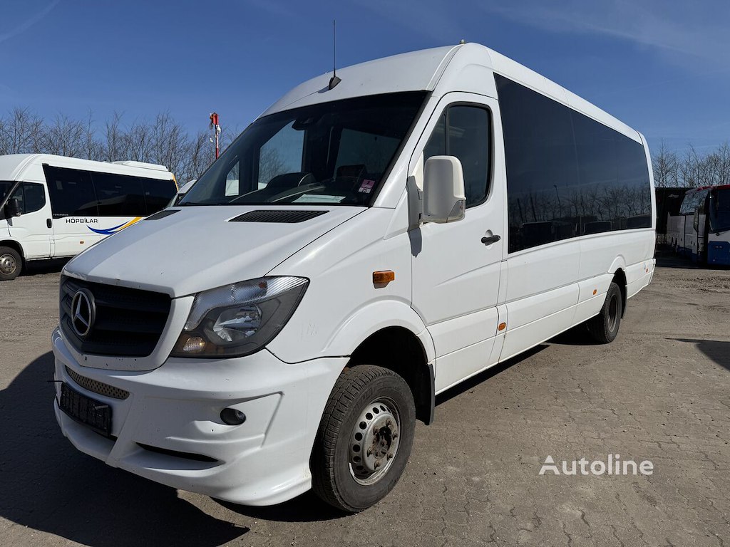 Mercedes-Benz Sprinter 516 prigradski autobus
