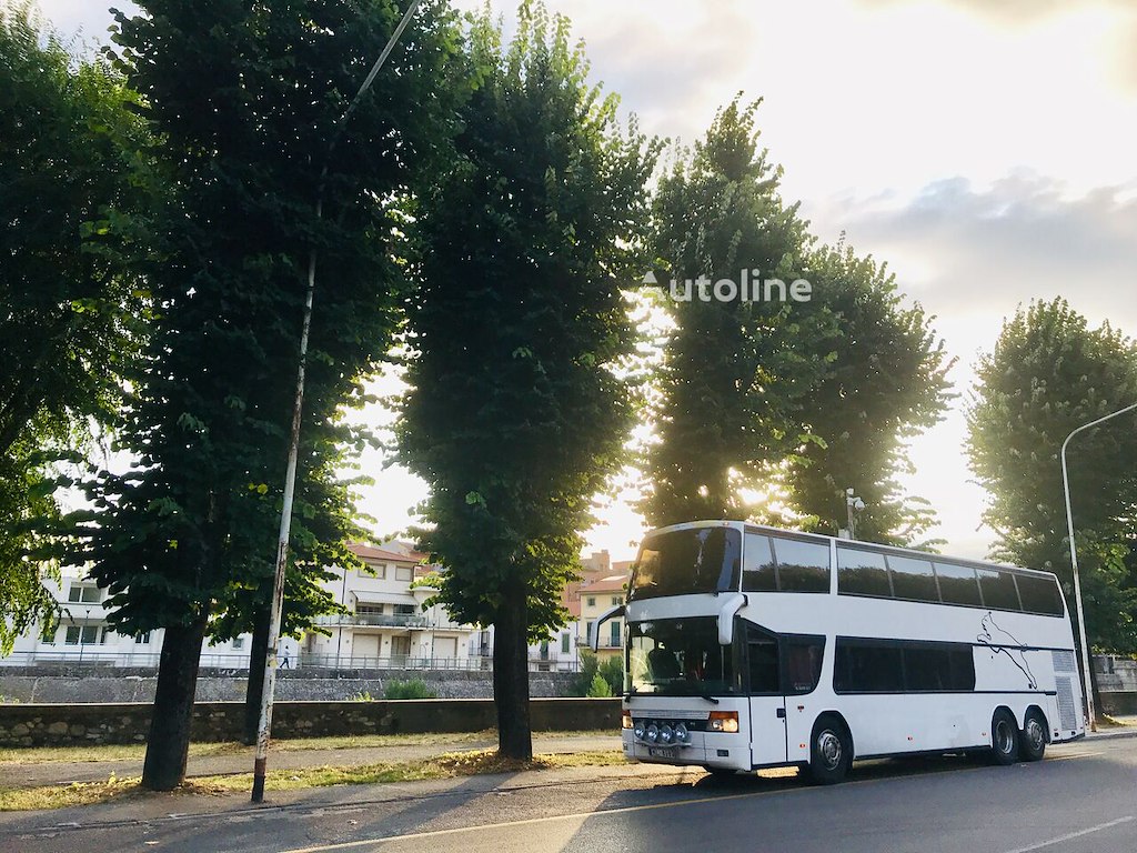 Setra S328 dvospratni autobus