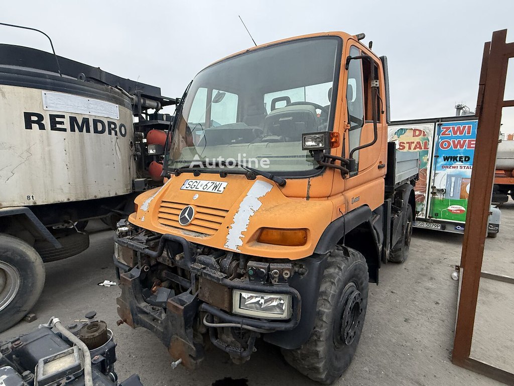 Mercedes-Benz Unimog 405 univerzalna komunalna mašina