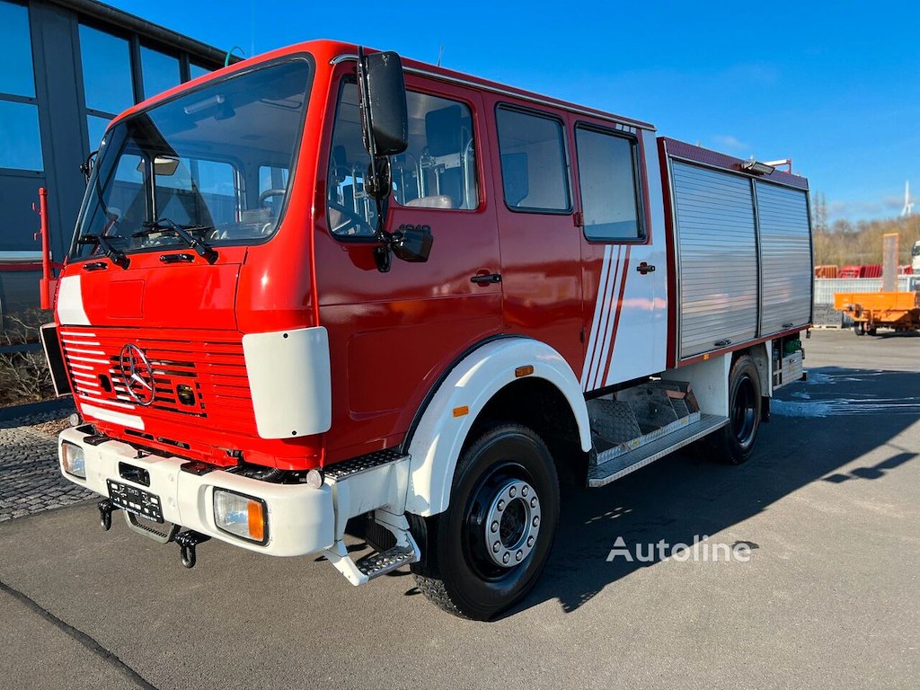 Mercedes-Benz 1019 4x4 Tanklöschfahrzeug Metz TLF 16 vatrogasno vozilo