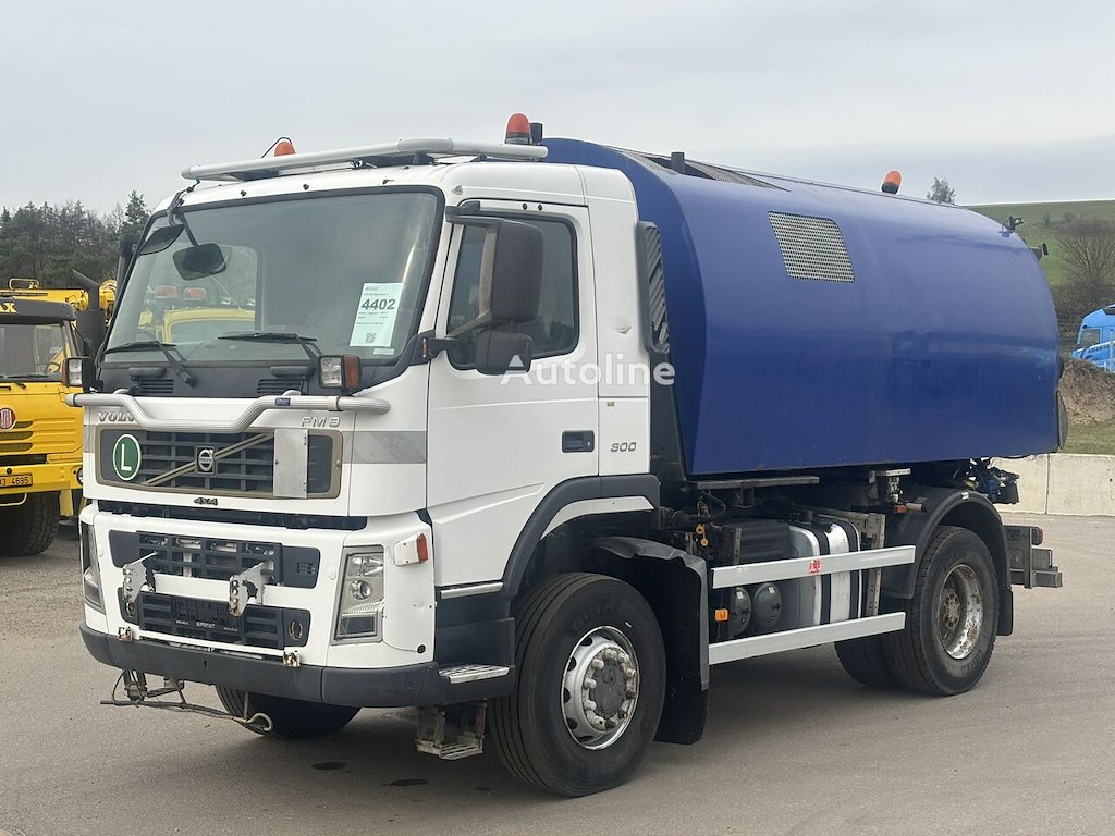 Volvo FM9 4X4 EURO 3 vozilo za čišćenje ulica
