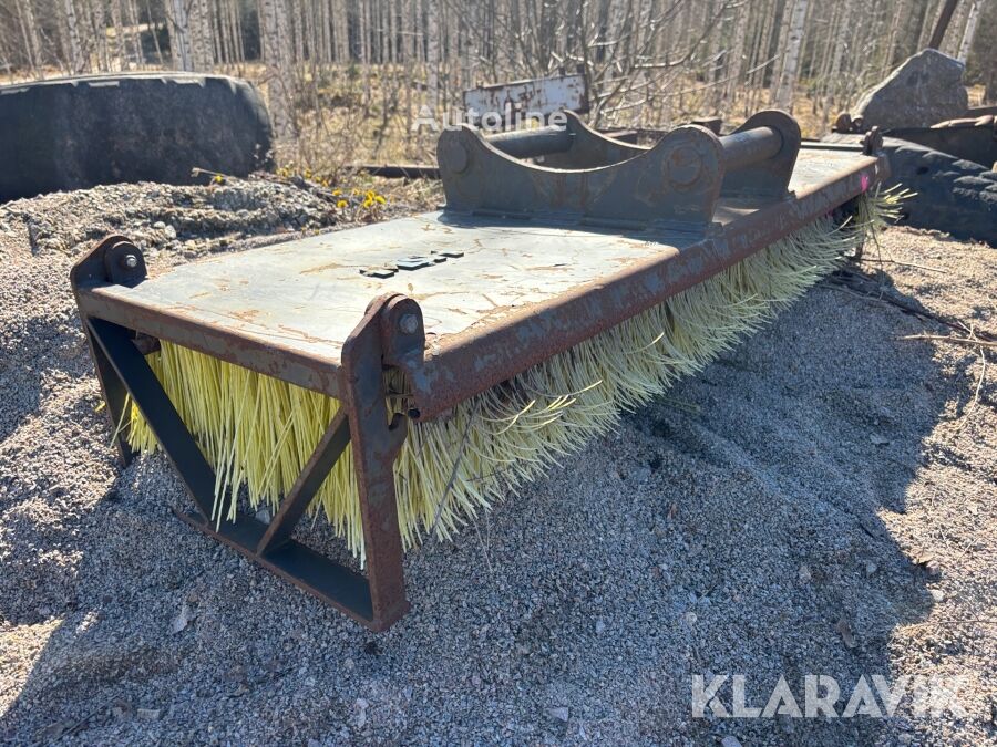 Prodaje se MSH 180 vozilo za čišćenje ulica na aukciji