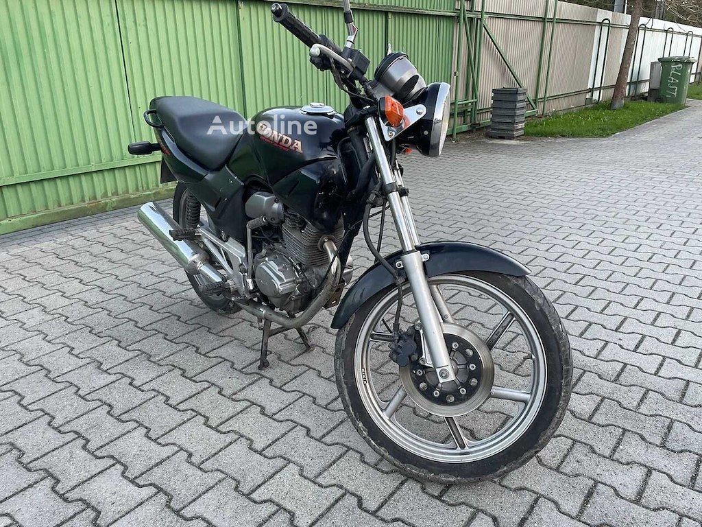 Prodaje se Honda CBZ125F motocikl na aukciji