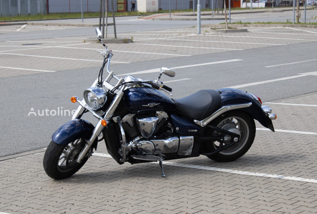 Suzuki VLR 1800 Intruder motocikl