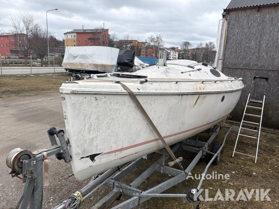 Prodaje se Etap 21i čamac na aukciji