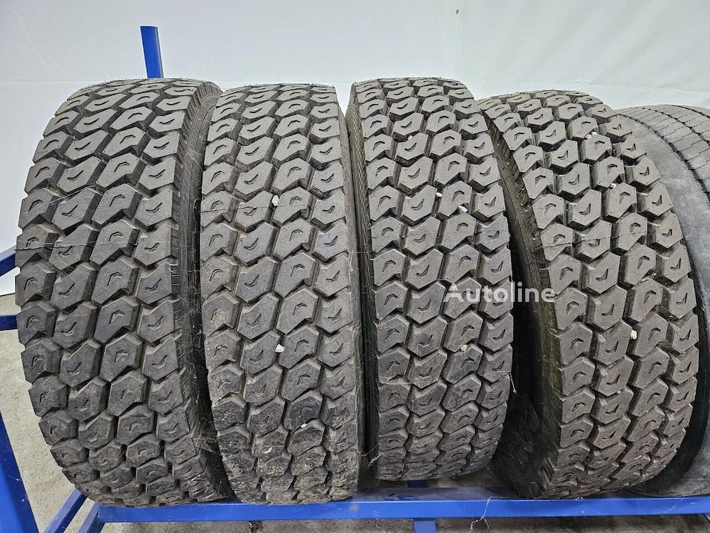 Continental 275/70R 22.5 Continental 275/70R 22.5 - Truck Tire - 22.5 Inch - guma za motocikle