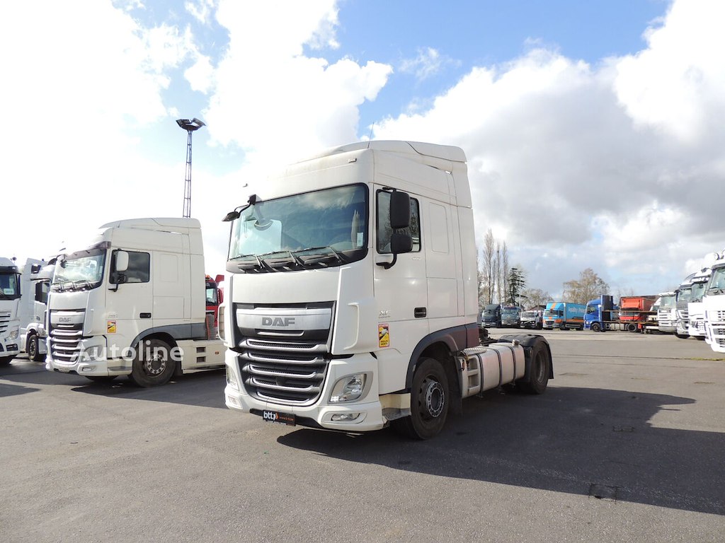 DAF XF 106 460 Space Cab tegljač