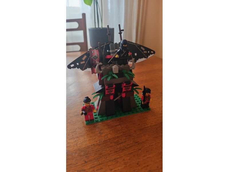 LEGO Castle Ninja Surprise set (6045)