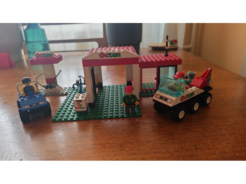 LEGO 6548 Octan Gas Station set