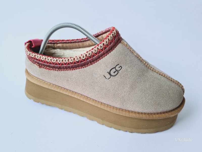 Original TASMAN Platform UGG BOTTS,169Eura