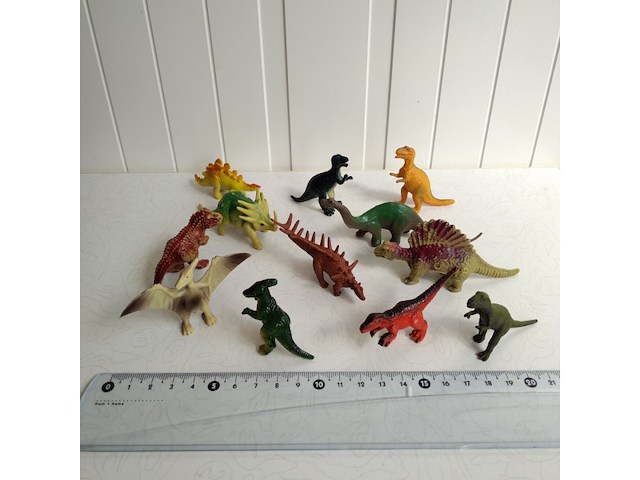 (I) Plastične figurice - Dinosaurusi - set od 12 komada