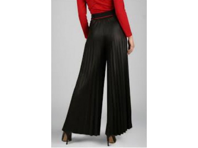 Crne Plisirane Suknja-Pantalone (Culottes) - NOVO