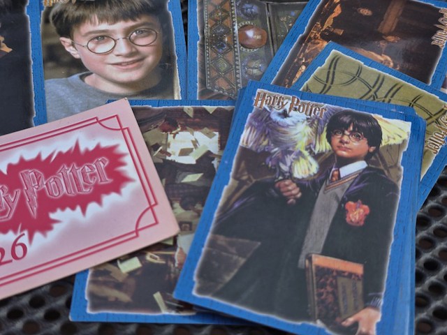 20 kartica Harry Potter različite + 3 duple