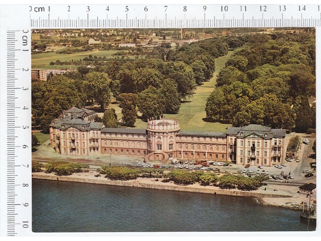 Vizbaden, Wiesbaden - Schloß Biebrich