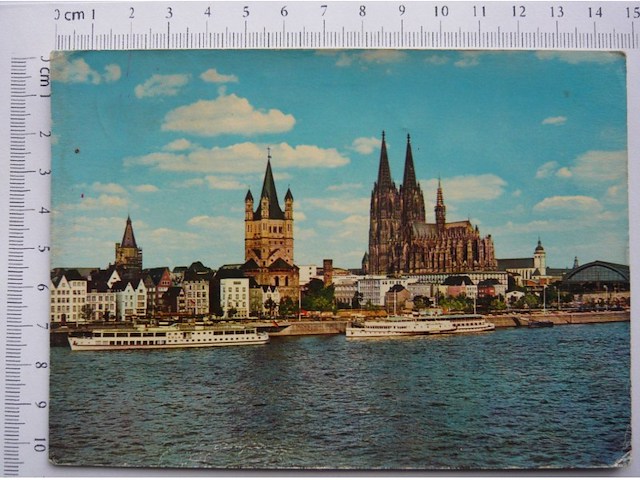 Köln am Rhein, Rheinufer mit Dom, Dampferanlegestellen