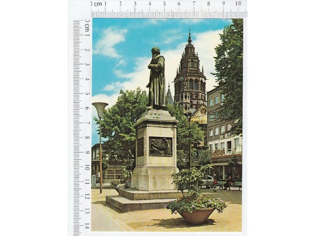 Majnc, Mainz - Gutenberg-denkmal und Dom