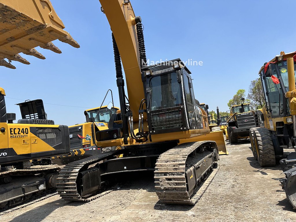 Caterpillar 330D2 bager guseničar