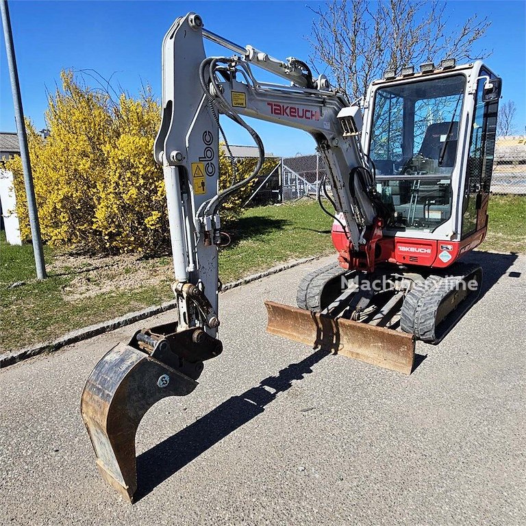 Prodaje se Takeuchi TB230 mini bager na aukciji