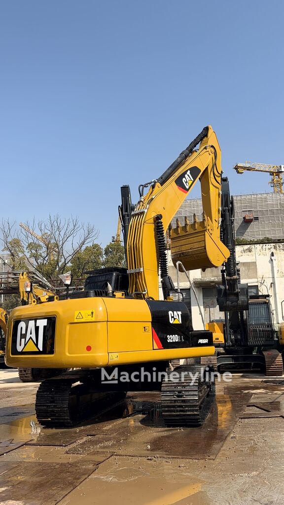 Caterpillar CAT320D2L bager guseničar