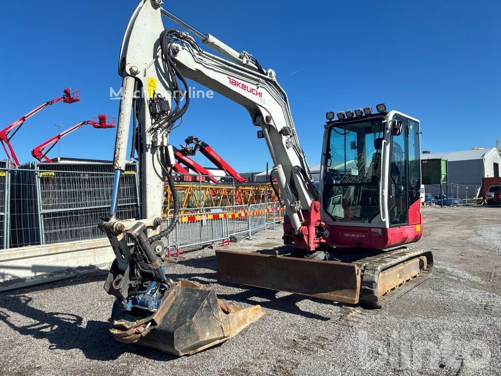 Prodaje se Takeuchi Take-job TB260 mini bager na aukciji