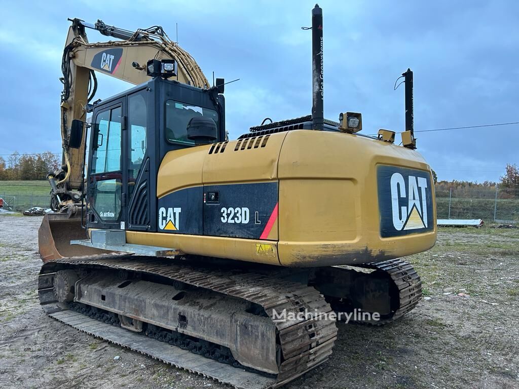 Caterpillar 323D bager guseničar