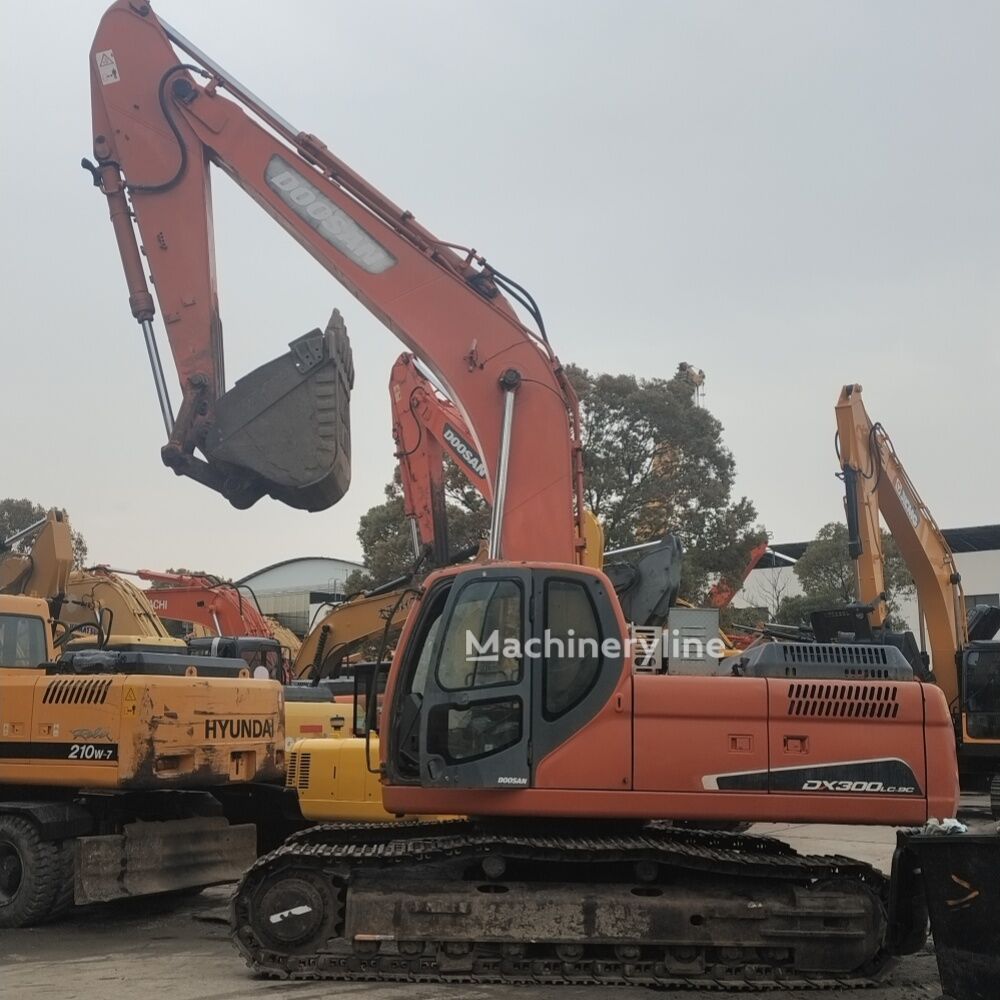 Doosan DX300LC-9C bager guseničar