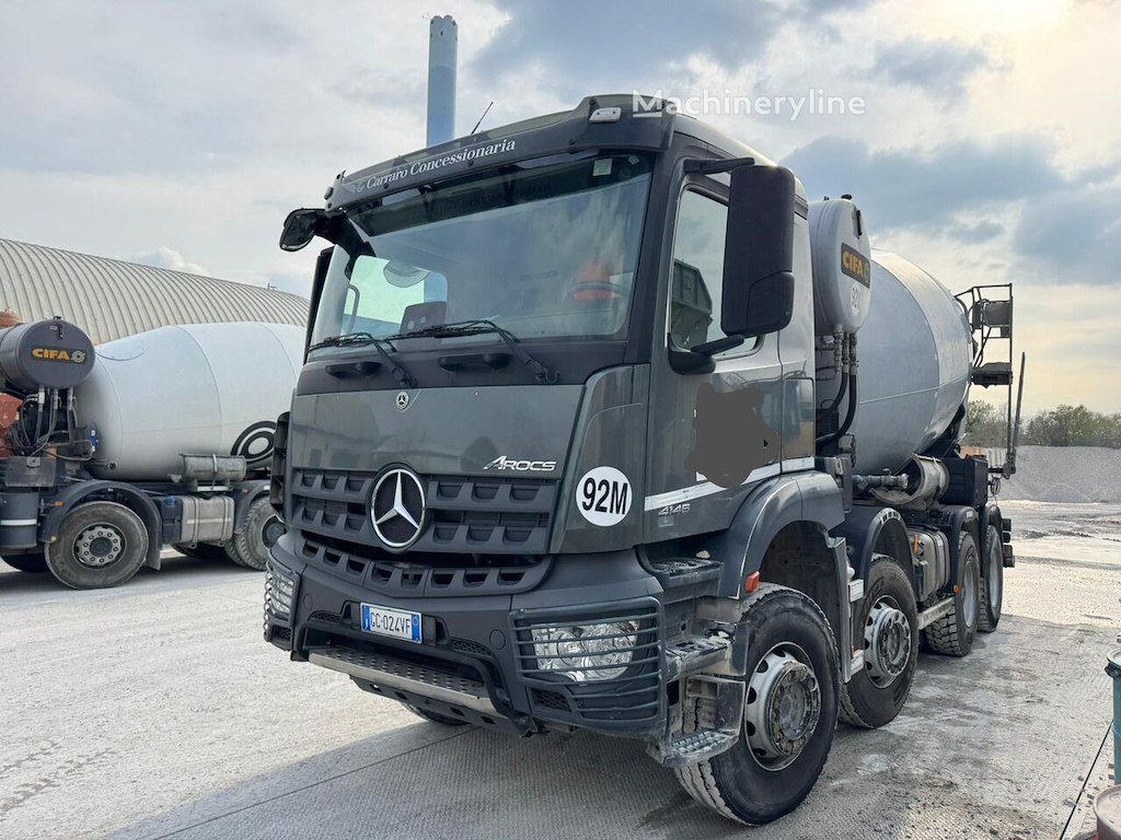 Mercedes-Benz Arocs 4146 kamion s mešalicom za beton