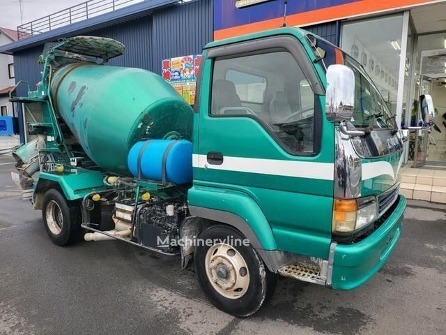 Isuzu TRUCK kamion s mešalicom za beton