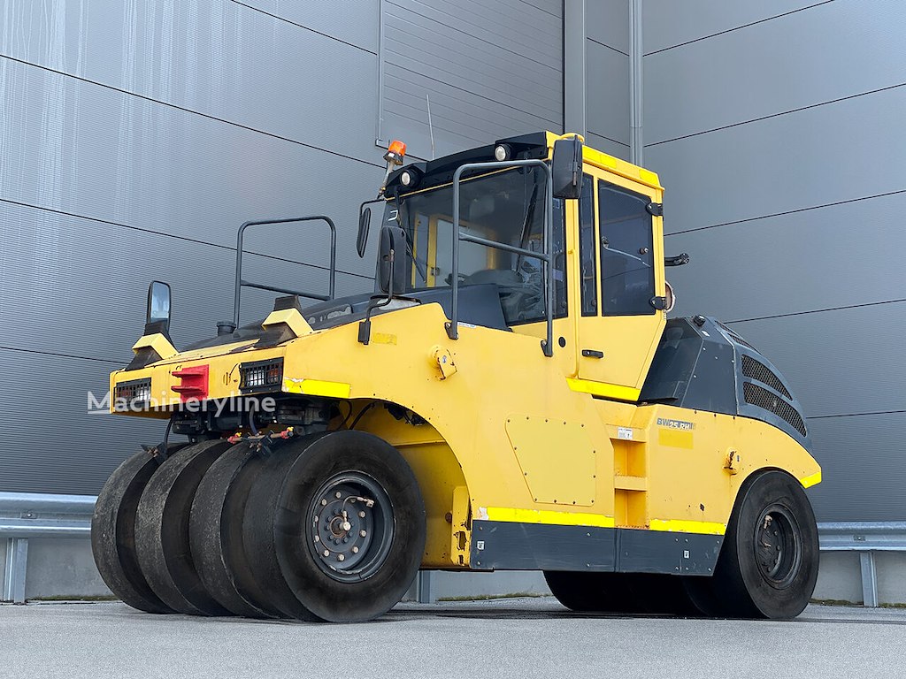 BOMAG BW 25 RH pneumatski valjak