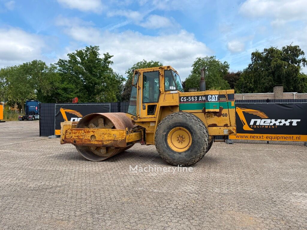 Caterpillar CS 563 AW kompaktor s jednim valjkom