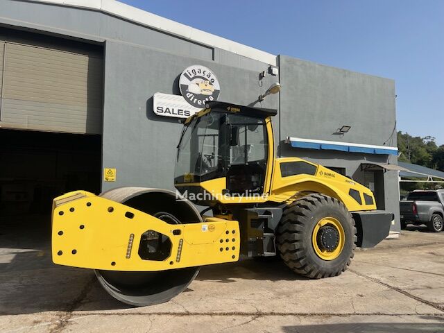 BOMAG BW226 kompaktor s jednim valjkom