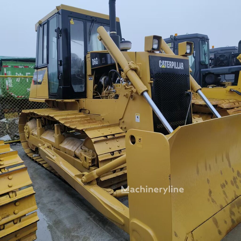 Caterpillar D6G buldožer