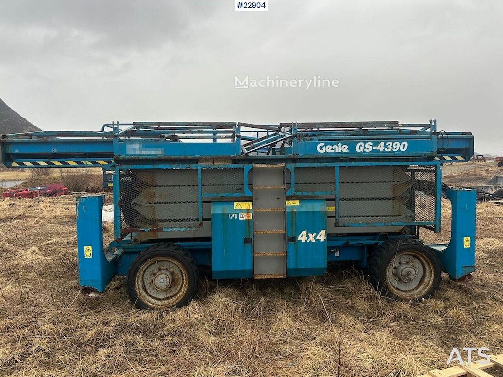 Genie GS-4390 lift makazasta platforma
