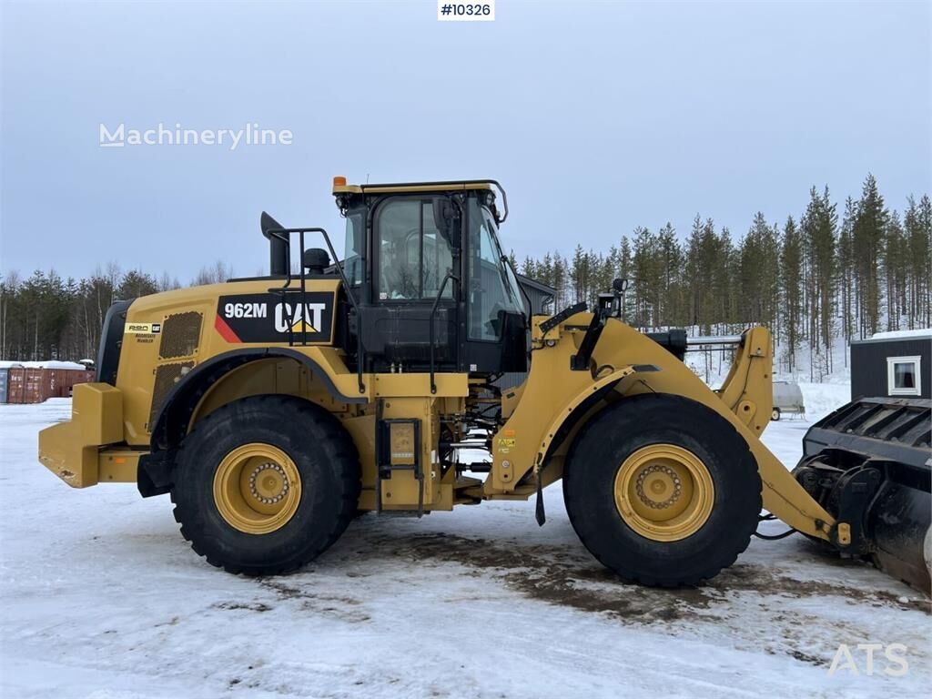 Caterpillar 962M Wheel loader with bucket prednji utovarivač