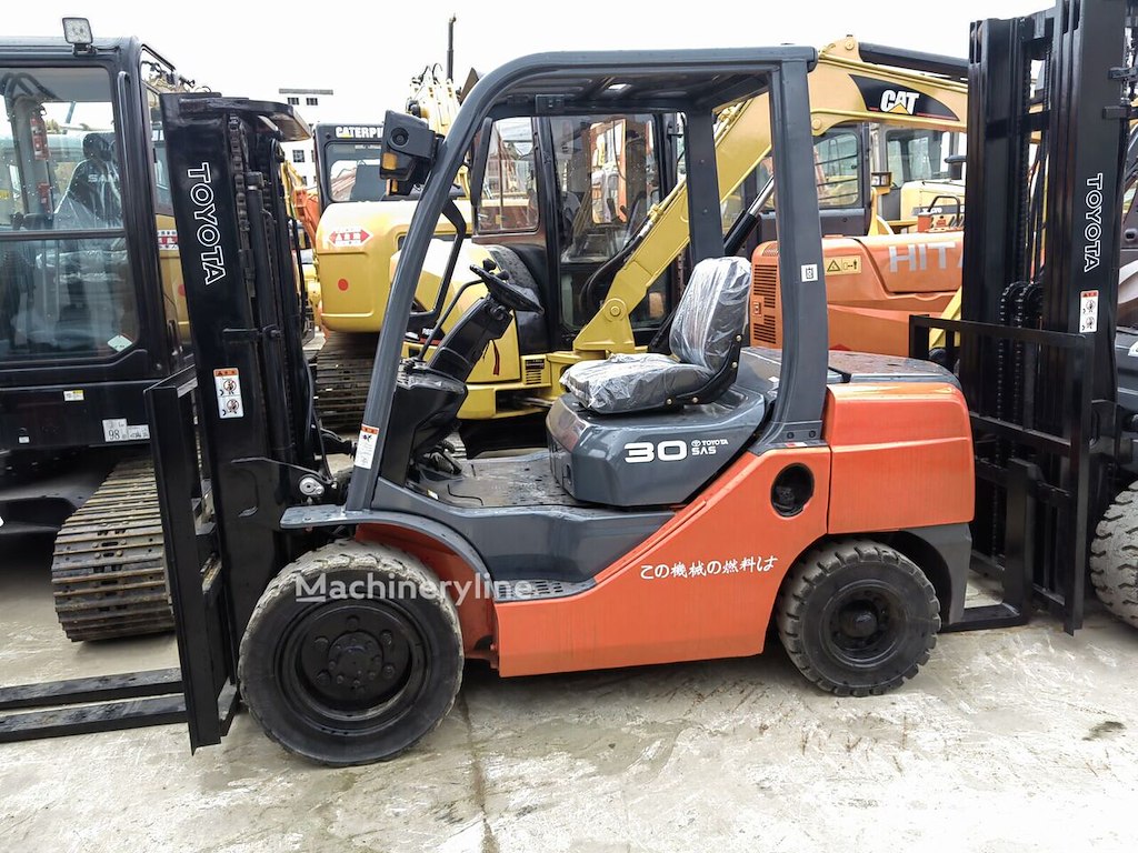 Toyota FD30 8FGN30 Forklift dizel viljuškar